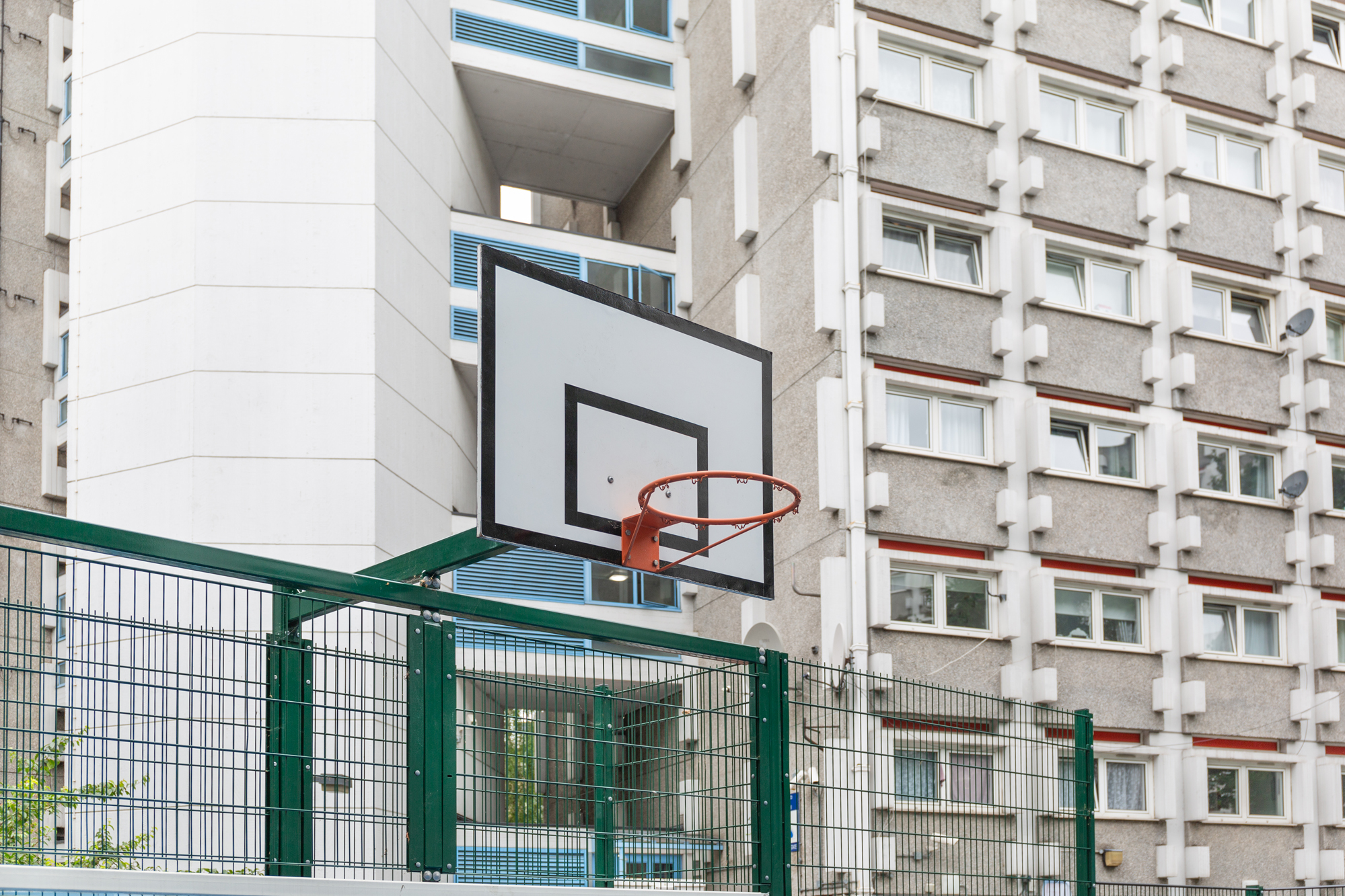 Locations Hub - Weston Rise Estate - BASKETBALL COURT / FOOTBALL PITCH