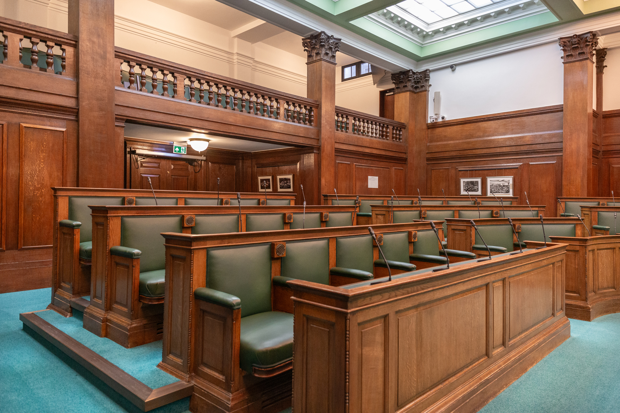 Locations Hub - Camden Town Hall - Council Chamber