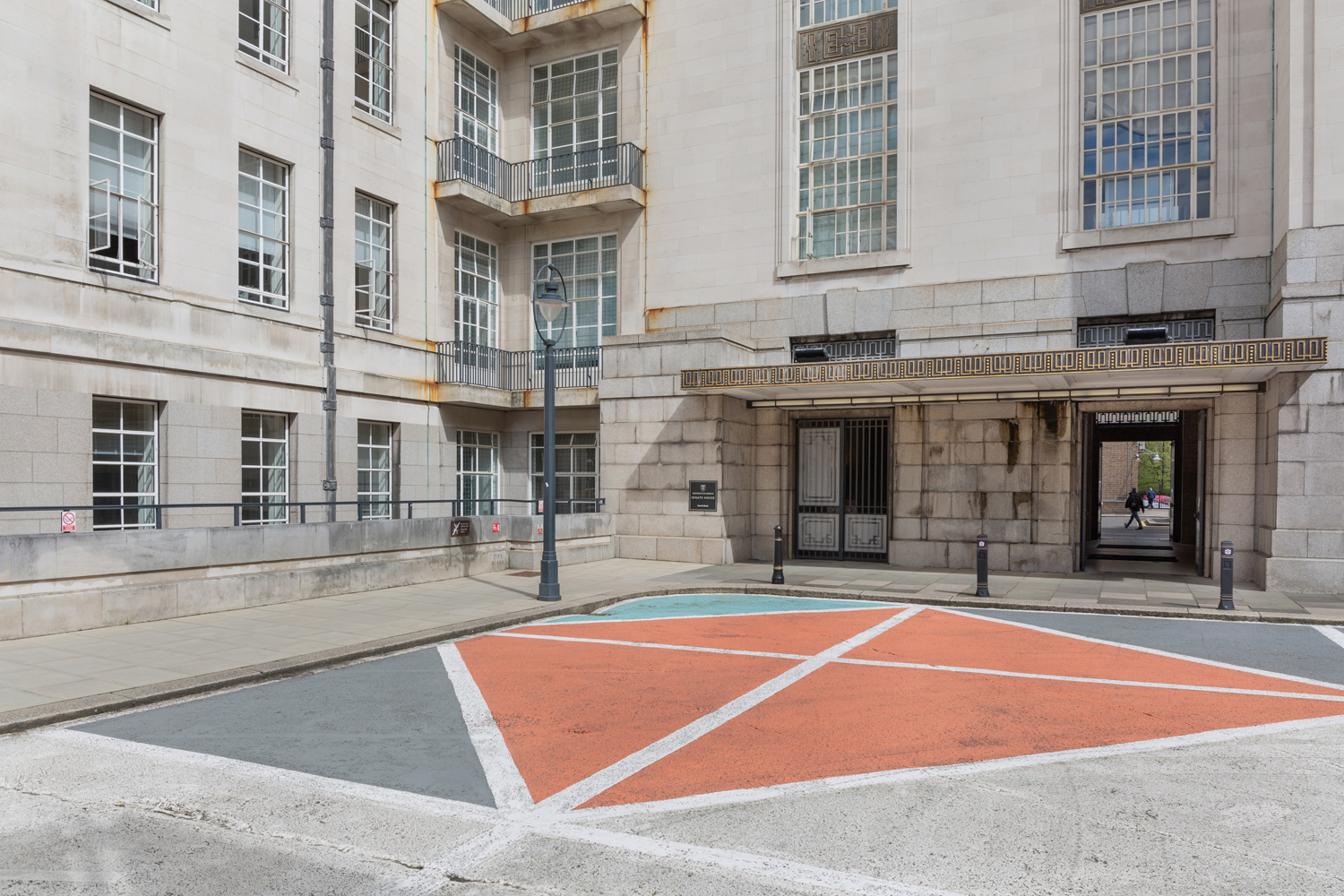 Locations Hub - Senate House - Main Entrance