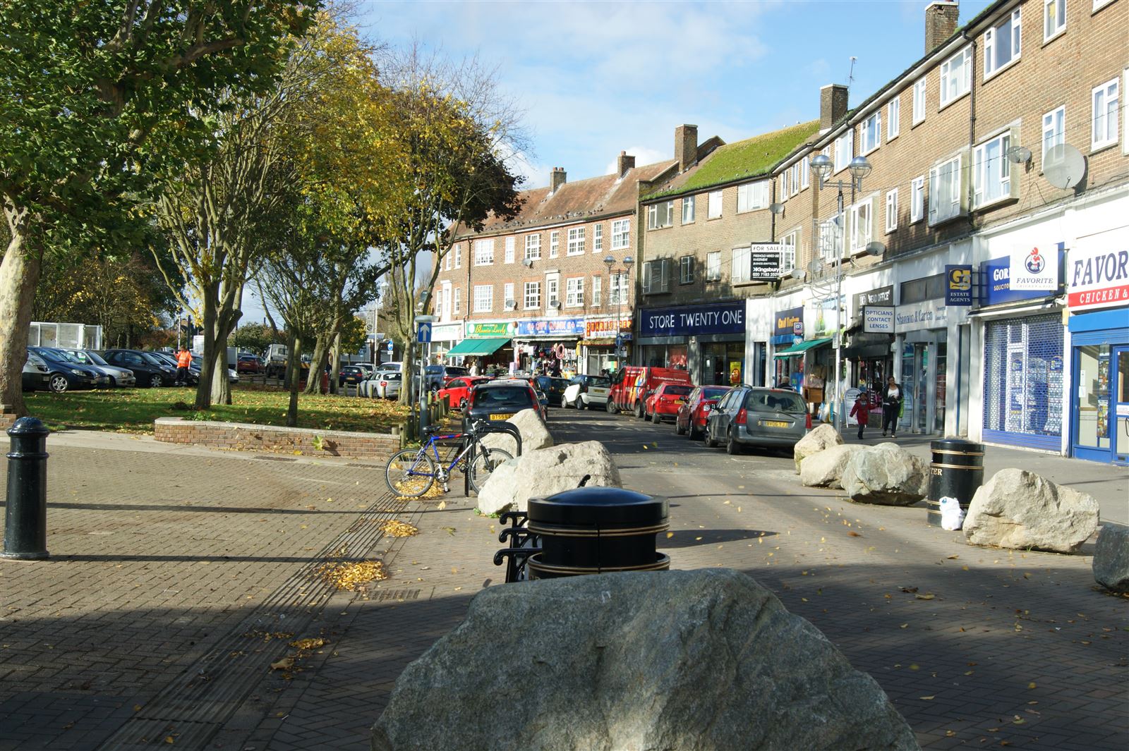 Locations Hub - New Addington Central Parade