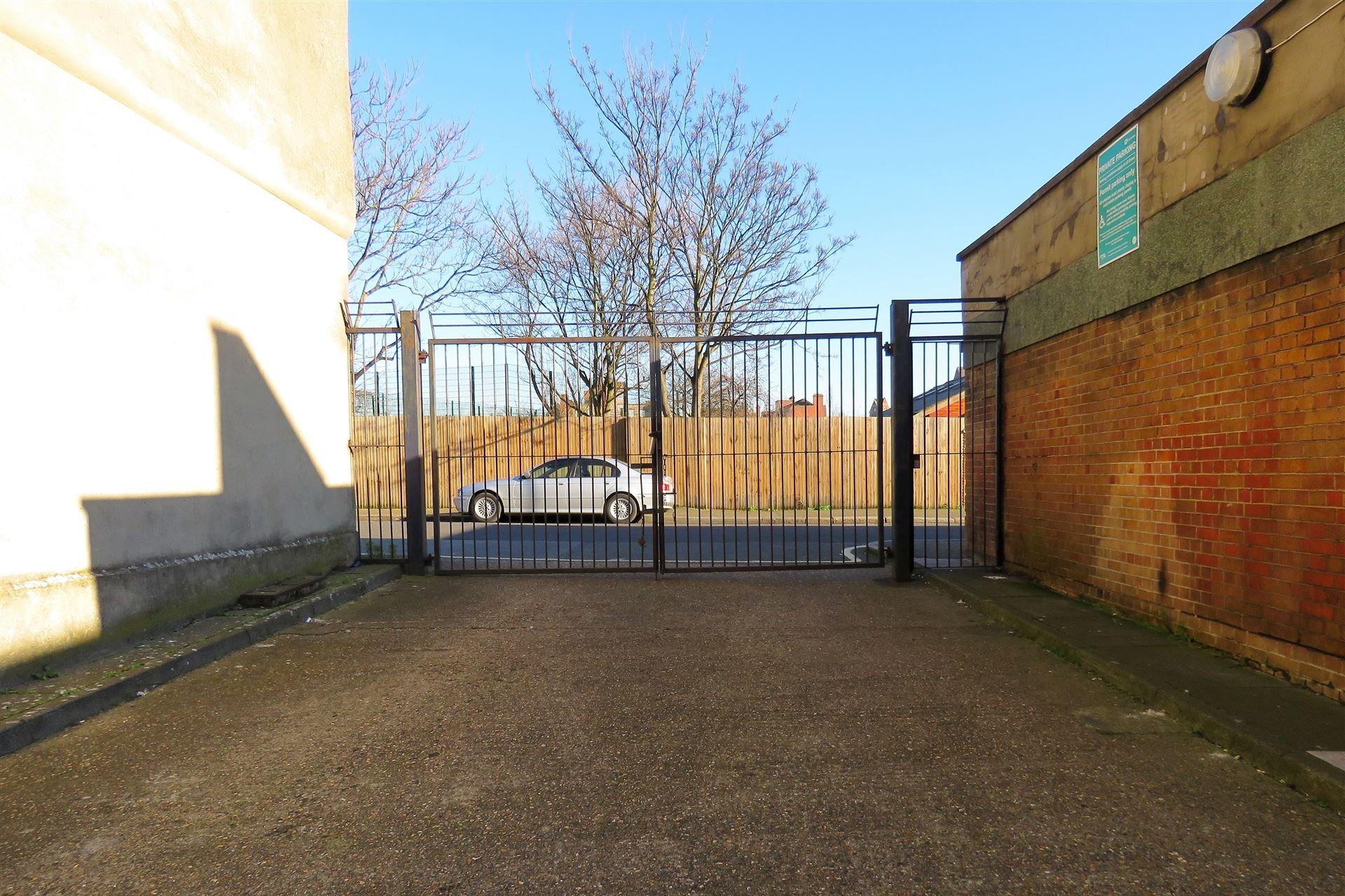 Locations Hub - Kentish Town Library