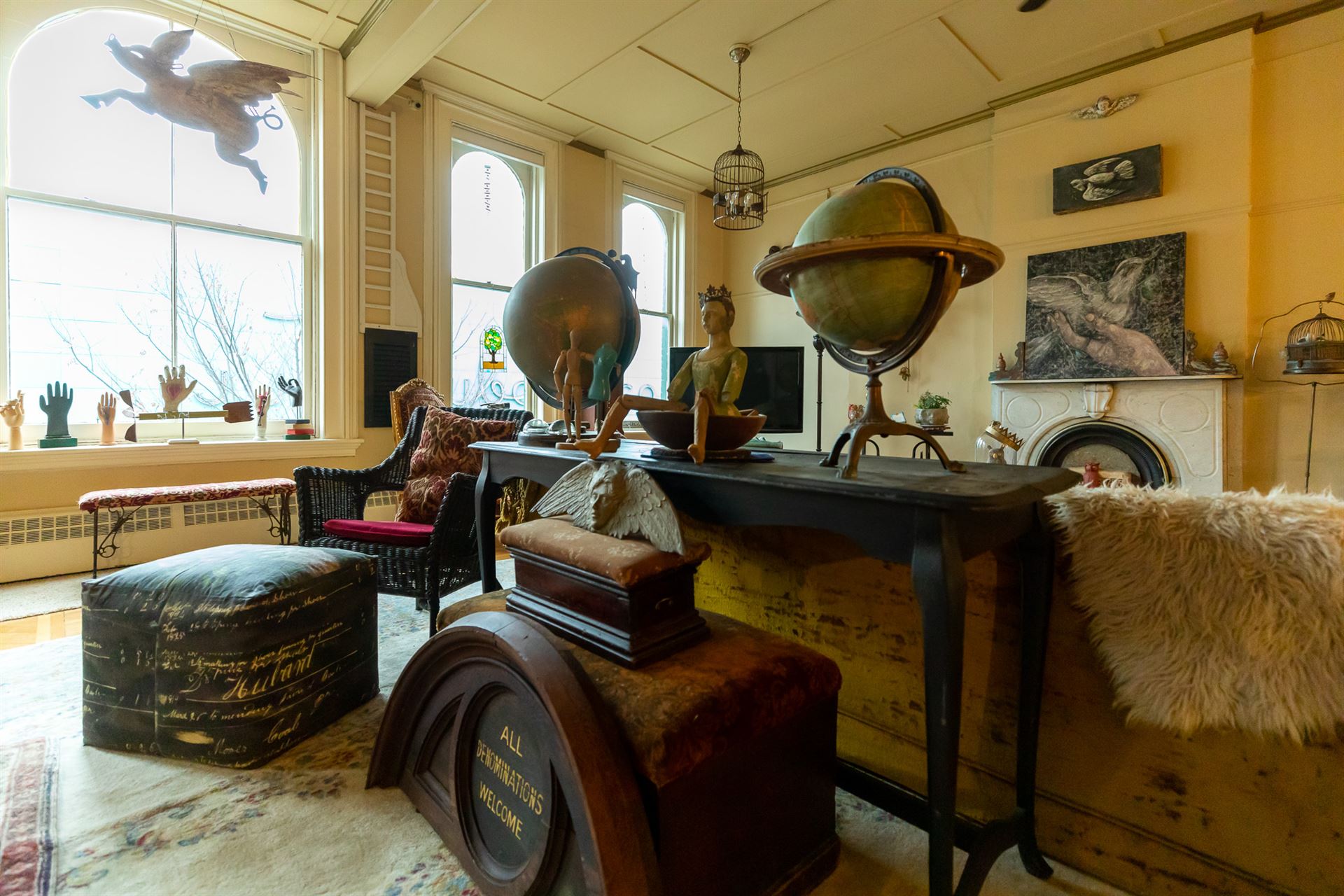 Locations Hub - Artist's Upstate NY Funky Studio and Loft