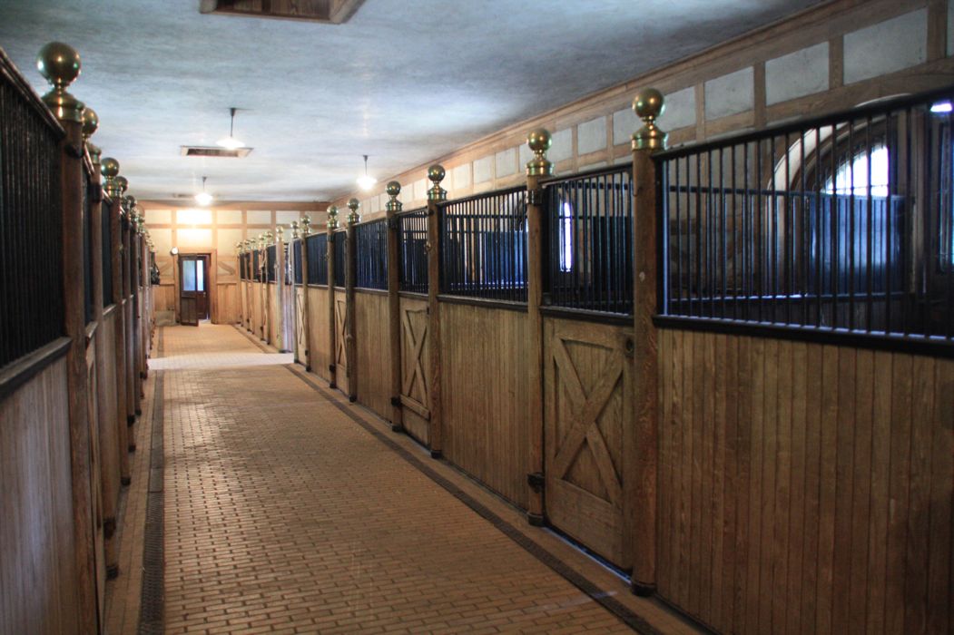 Locations Hub - SPECTACULAR 5,000 ACRE ESTATE