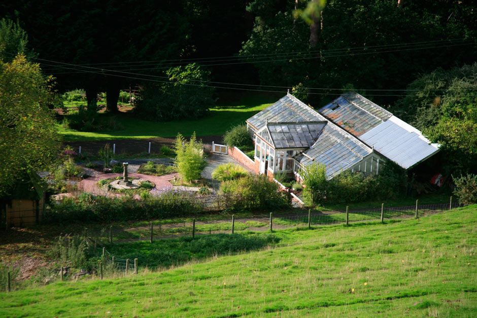 Locations Hub - Pendarren House - Exteriors & Grounds