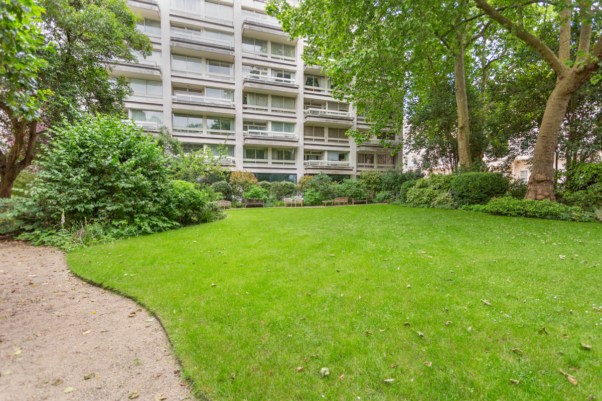 Locations Hub - Waterloo Gardens East