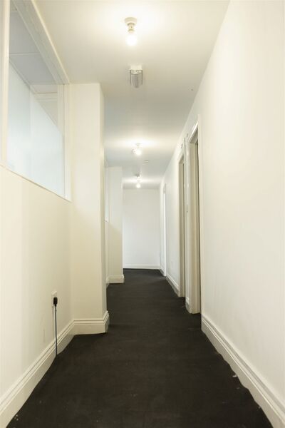 Locations Hub - East London Hospital Room